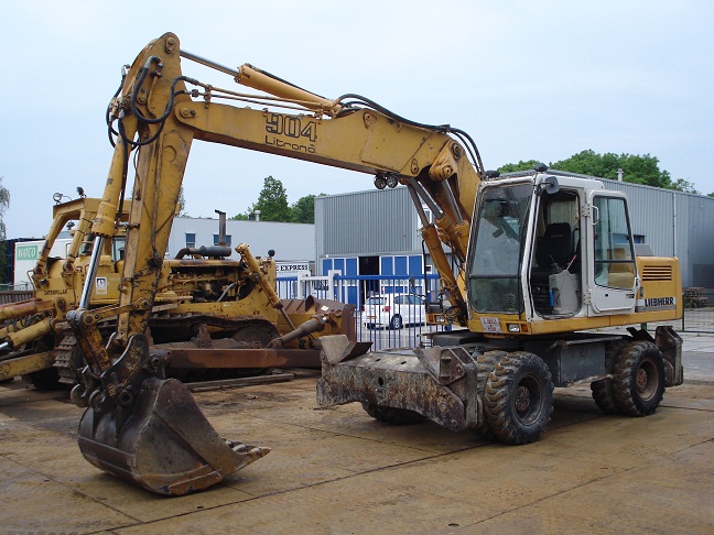 Liebherr A 904 Litronic Wheel Excavator | Hogeboom Machinery | Hogeboom ...