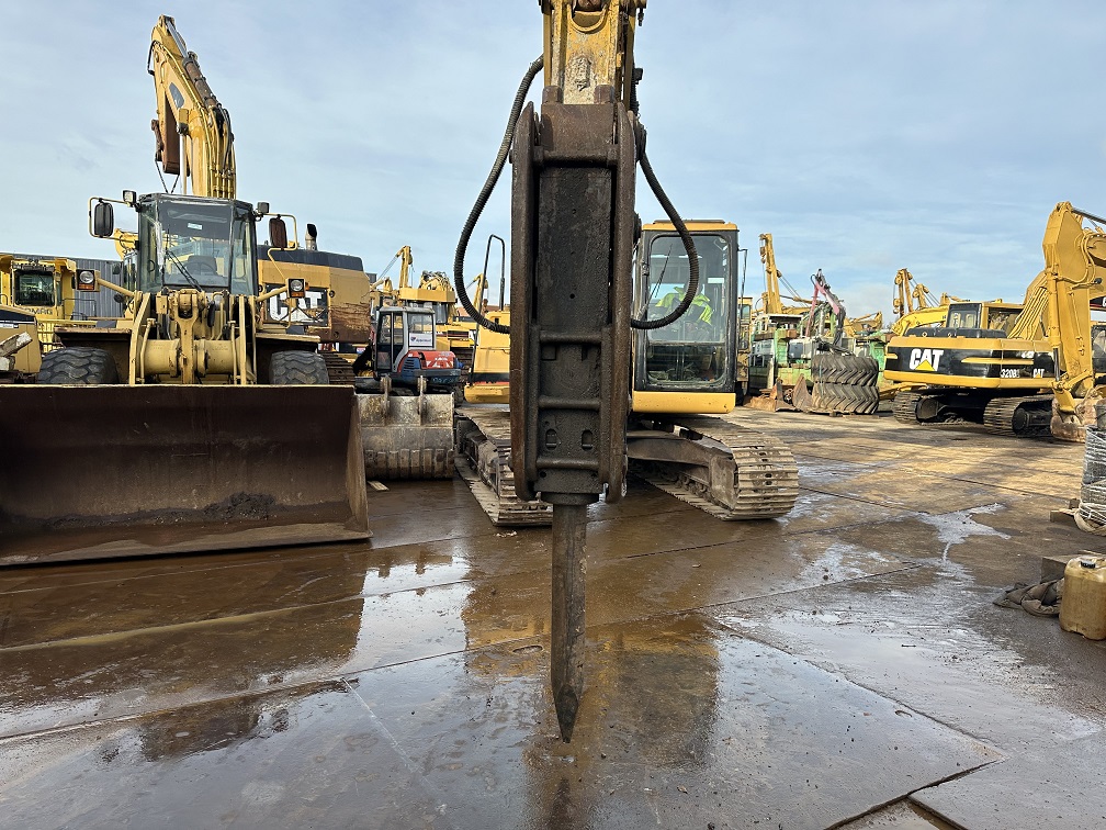 hammer for 20 tons excavator | Hogeboom Machinery | Hogeboom Machinery