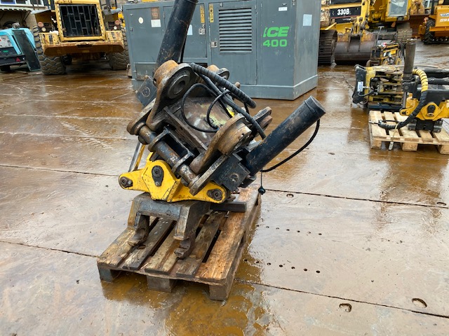 Engcon rototilt for 25 tons excavator | Hogeboom Machinery | Hogeboom ...