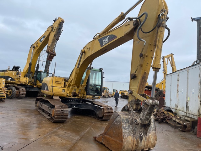 Caterpillar 322 CL Excavator 3704 | Hogeboom Machinery | Hogeboom Machinery