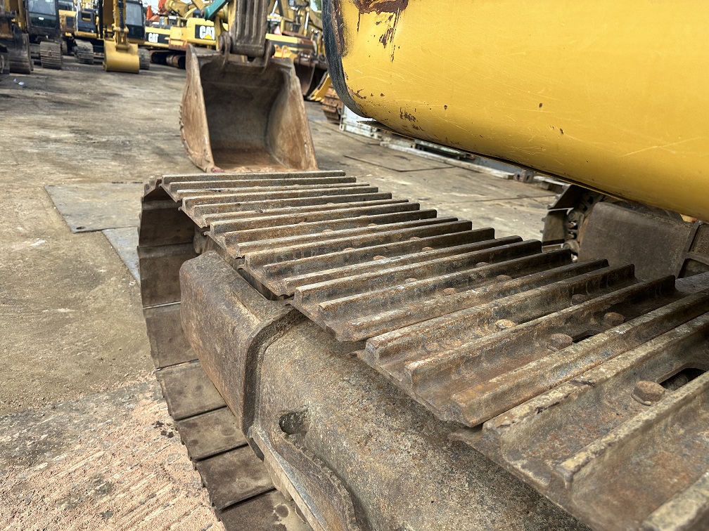 caterpillar 325c | Hogeboom Machinery | Hogeboom Machinery