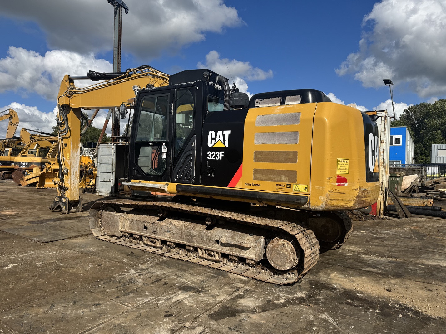 caterpillar 323FL | Hogeboom Machinery | Hogeboom Machinery