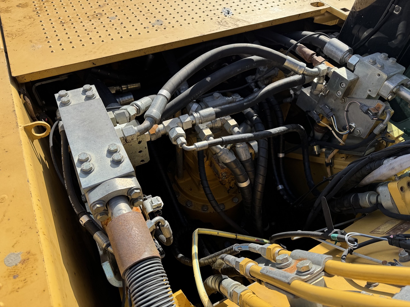 caterpillar 324dl | Hogeboom Machinery | Hogeboom Machinery