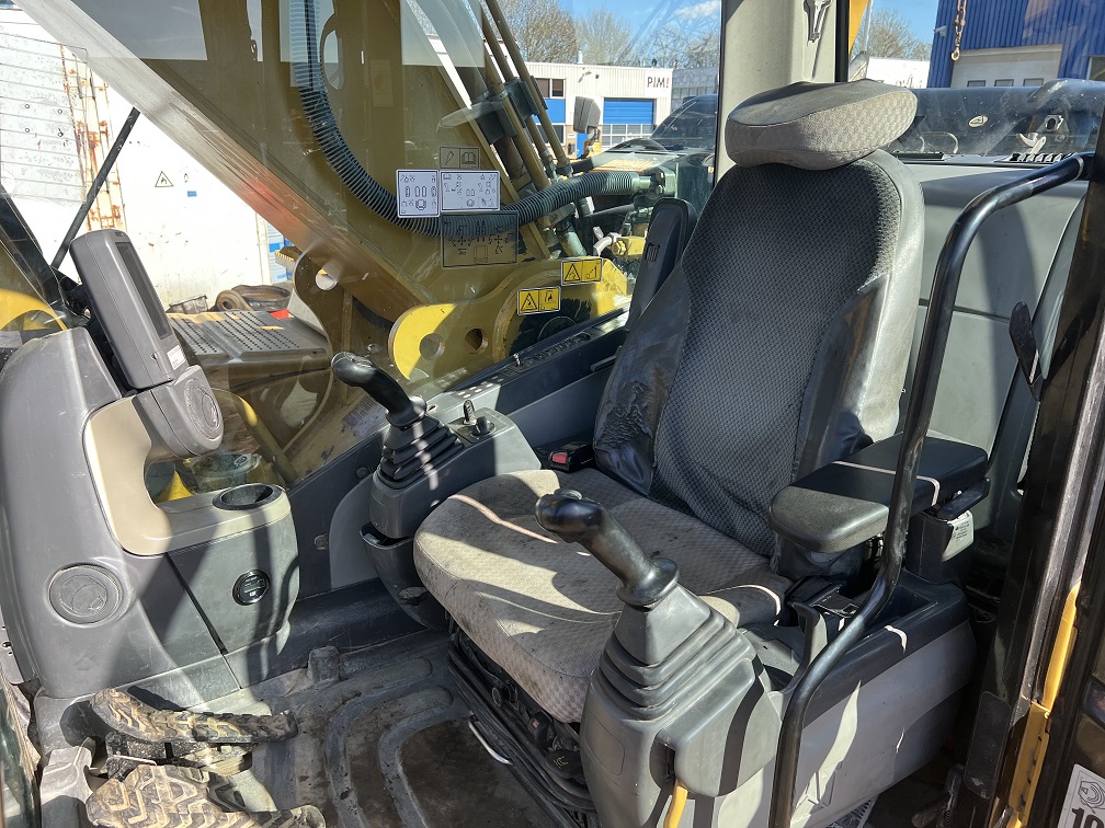 caterpillar 325dl | Hogeboom Machinery | Hogeboom Machinery