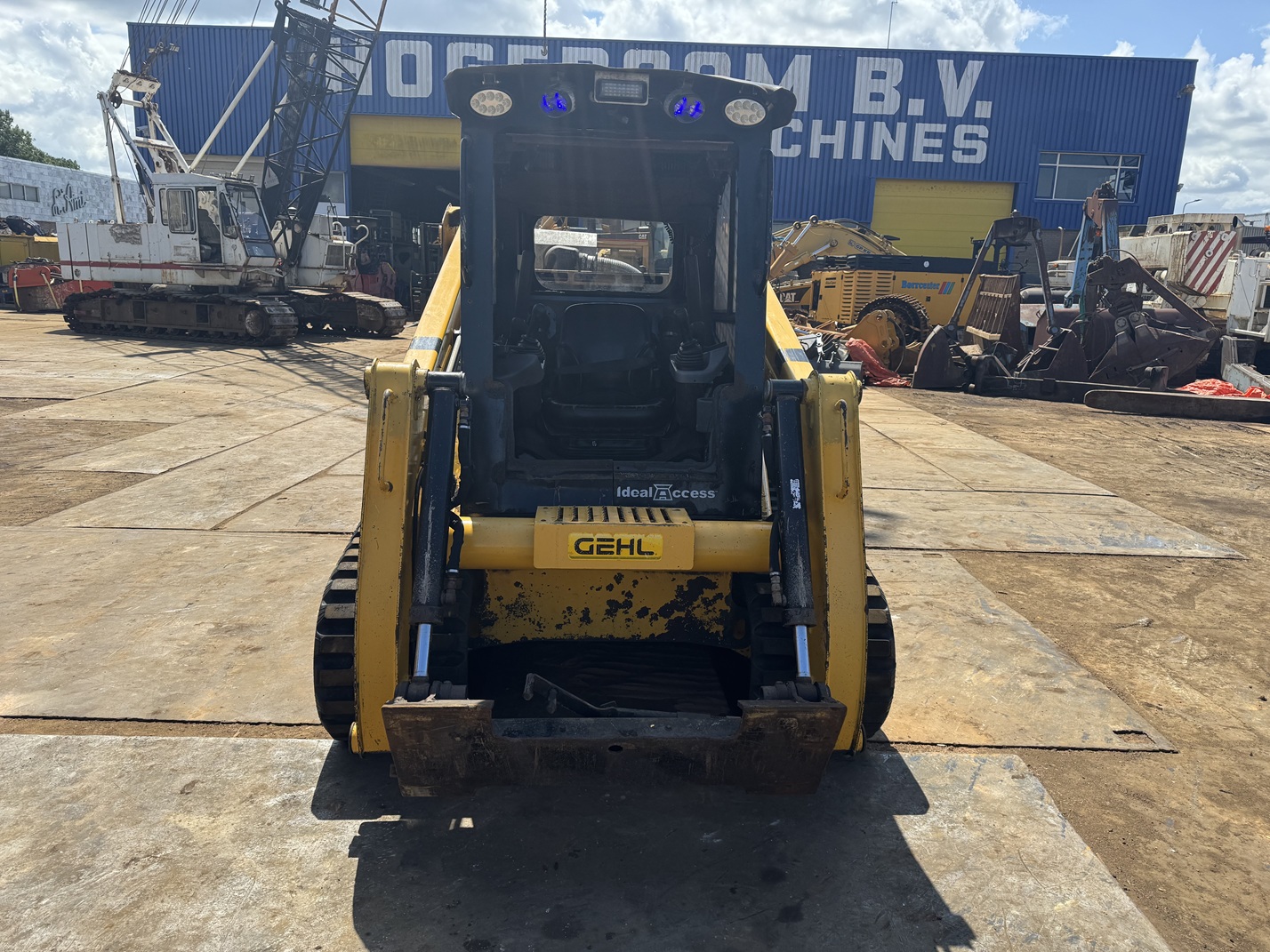 gehl rt215 | Hogeboom Machinery | Hogeboom Machinery